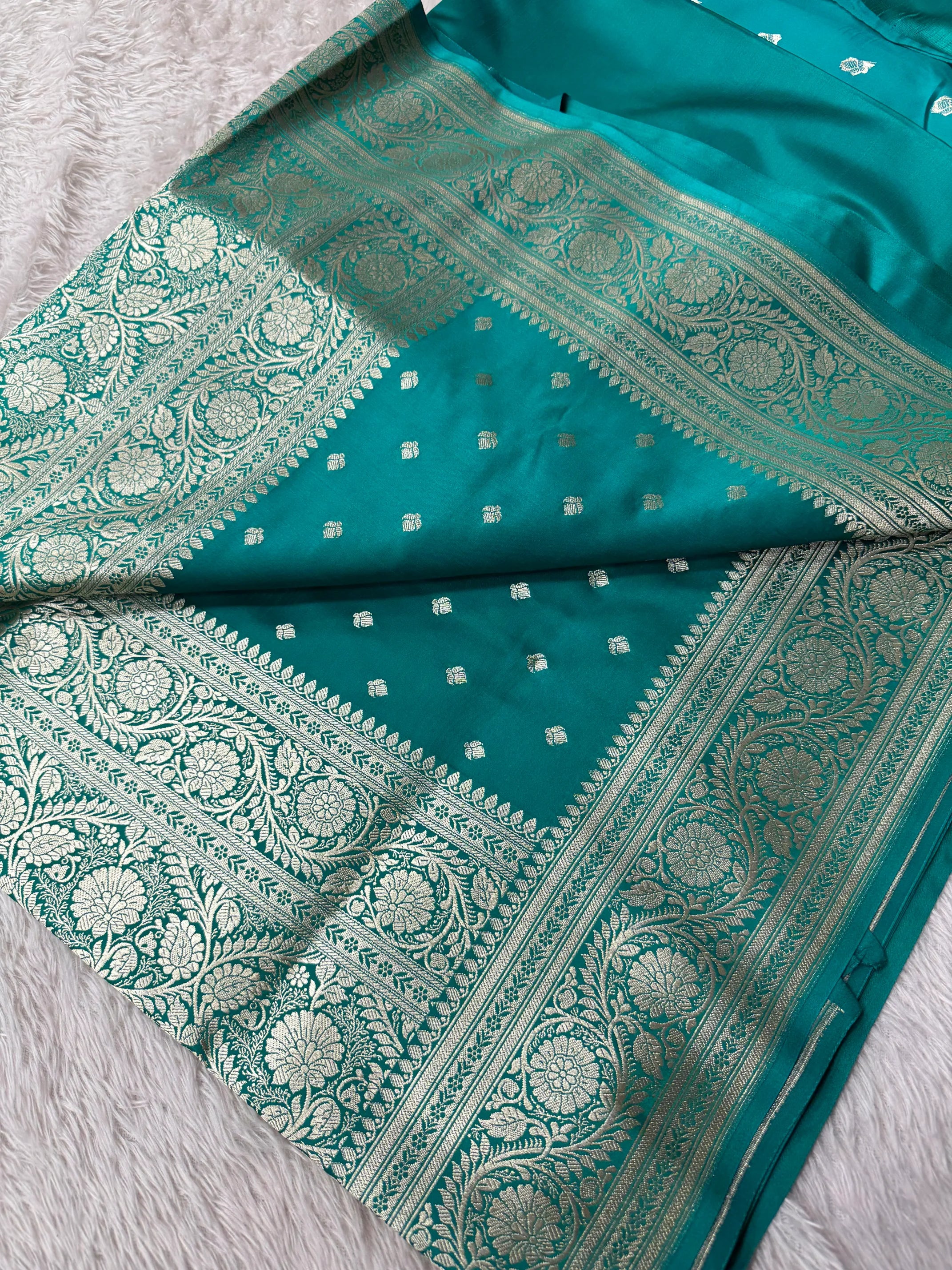 Premium Satin Silk Bridal Banarasi Saree – Unique Threads Sarees